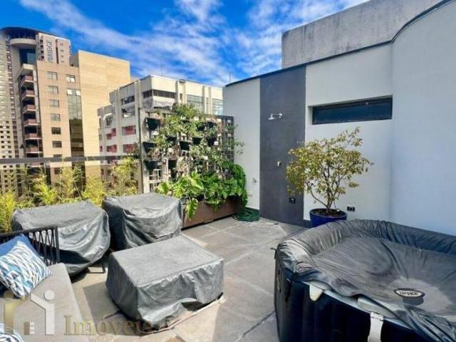 Cobertura triplex para venda e locação com 216m², Itaim Bibi SP