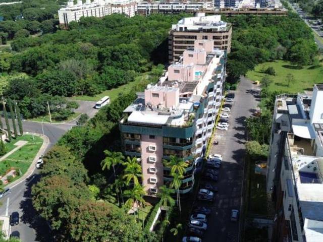 Cobertura Vazadа com Vista Livre – SQN 213 04 quartos com 290m²