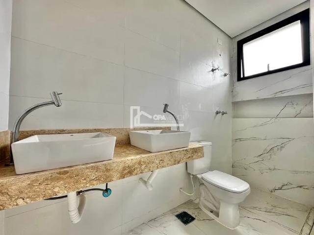 Cobertura à Venda no bairro Santa Amélia, 3 Quartos sendo 1 Suíte, 2 Salas, 4 Vagas e Elevador