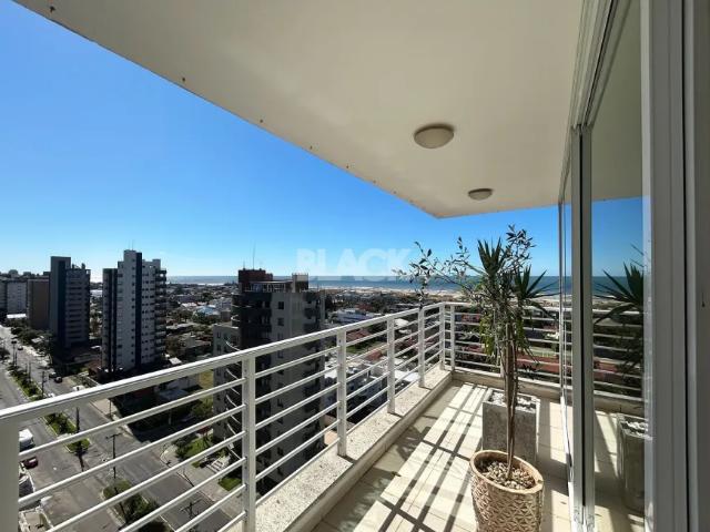 Cobertura vista mar à venda na Praia Grande, Torres RS