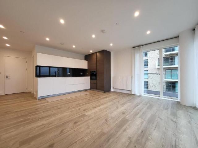 Cobham House, Kidbrook Village, Kidbrooke SE3, 2 bed flat to rent, £2,496 pcm | PrimeLocation
