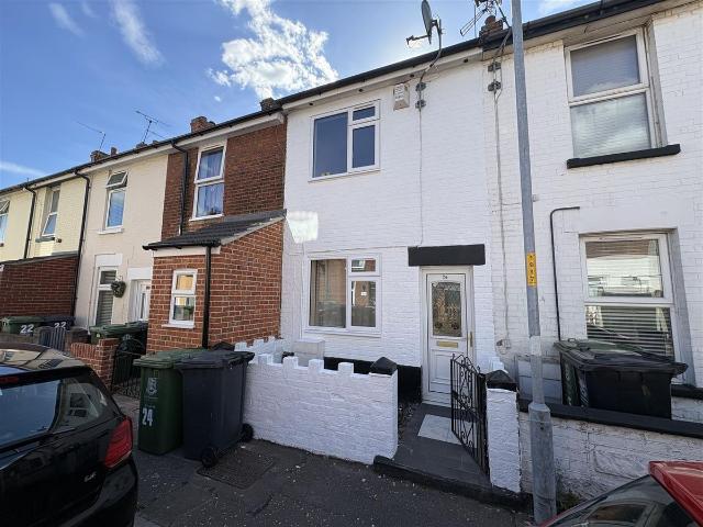 Cobholm Road, Great Yarmouth NR31, 3 bed terraced house to rent, £850 pcm | PrimeLocation