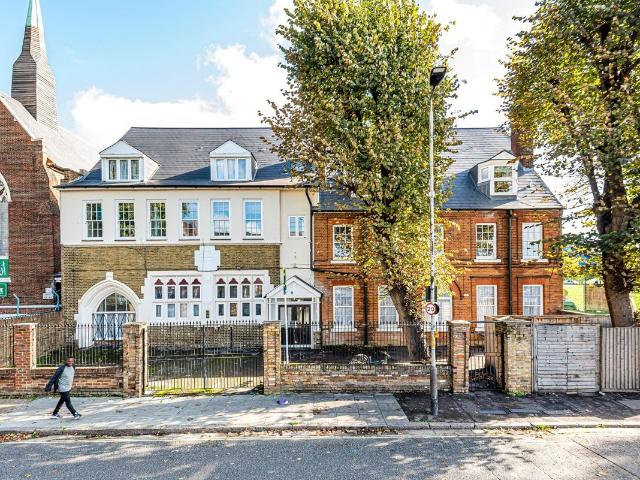 Cobourg Road, Camberwell SE5, 1 bed flat to rent, £1,900 pcm | PrimeLocation