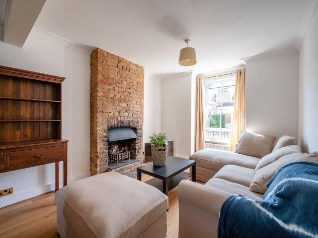 Cochrane Road, Wimbledon, London SW19, 3 bed terraced house to rent, £3,000 pcm | PrimeLocation