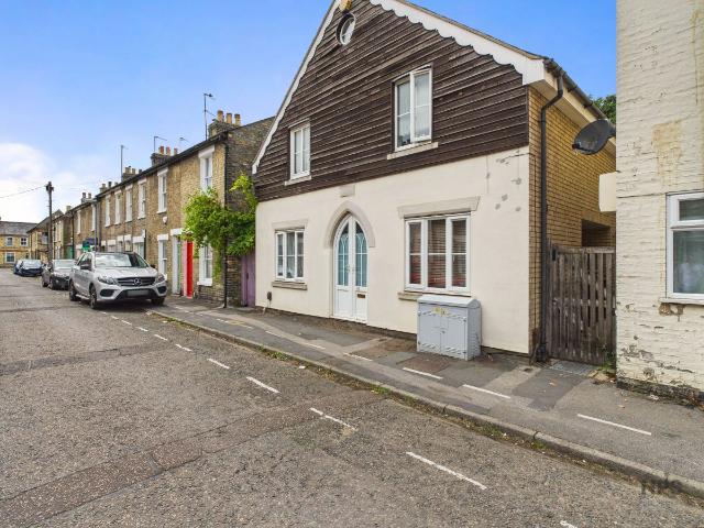 Cockburn Street, Cambridge CB1, 4 bed terraced house to rent, £3,000 pcm | PrimeLocation