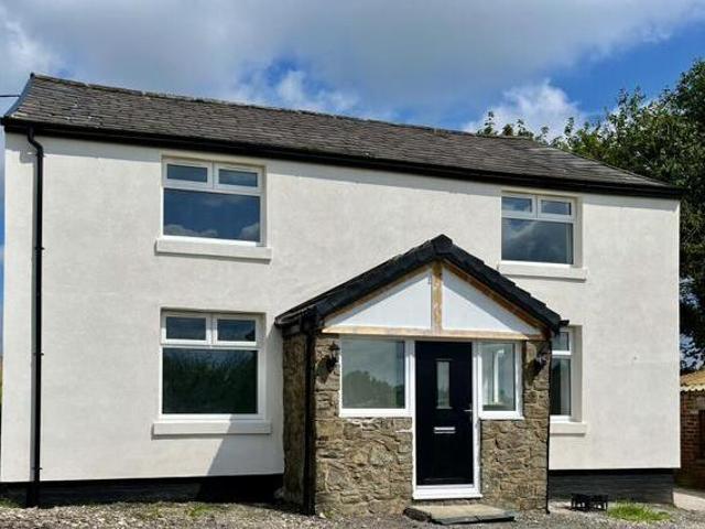 Cockey Moor Road, Ainsworth, 4 Bedroom Detached