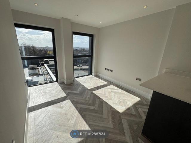 Cockfoasters Road, Enfield EN4, 1 bed flat to rent, £1,750 pcm | PrimeLocation