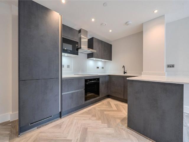 Cockfosters Road, Barnet EN4, 1 bed flat to rent, £1,900 pcm | PrimeLocation