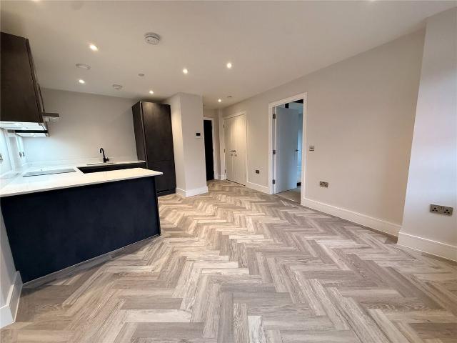 Cockfosters Road, Cockfosters, Barnet EN4, 1 bed flat to rent, £1,800 pcm | PrimeLocation