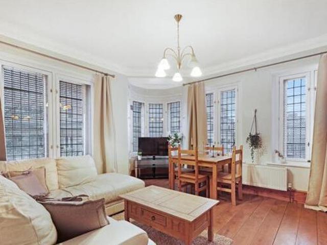 Cockspur Street, Westminster, 3 Bedroom Apartment