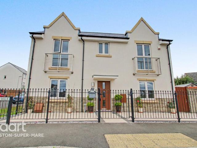 Cody Walk, WESTON SUPER MARE 4 bed detached house to rent £2,100 pcm £485 pw