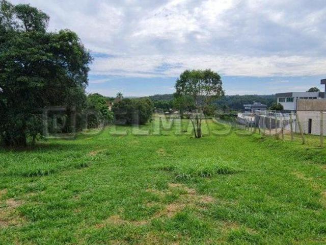 COD.5859 IBIÚNA/PIEDADE, TERRENO EM COND DE LUXO COM ACESSO À REPRESA!