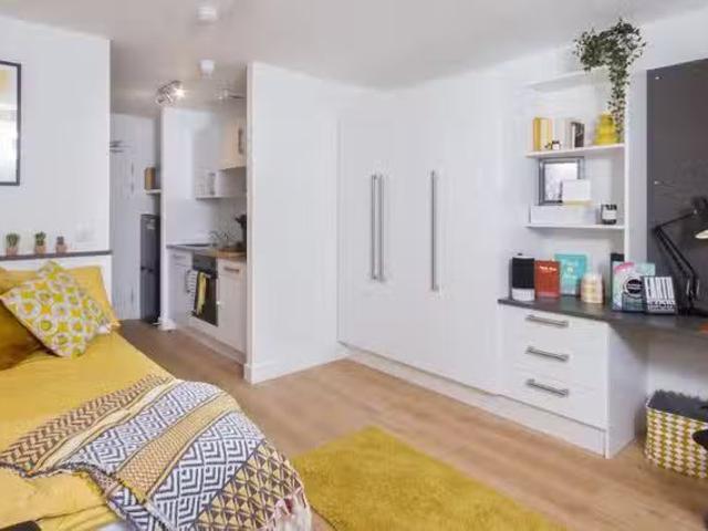 CODE Fairfax Street Deluxe 1 bedroom Apartment