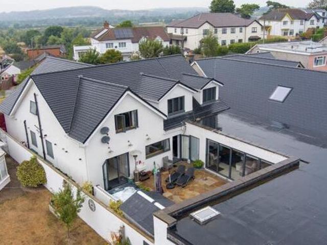 Cog Road, Sully, 6 Bedroom Detached