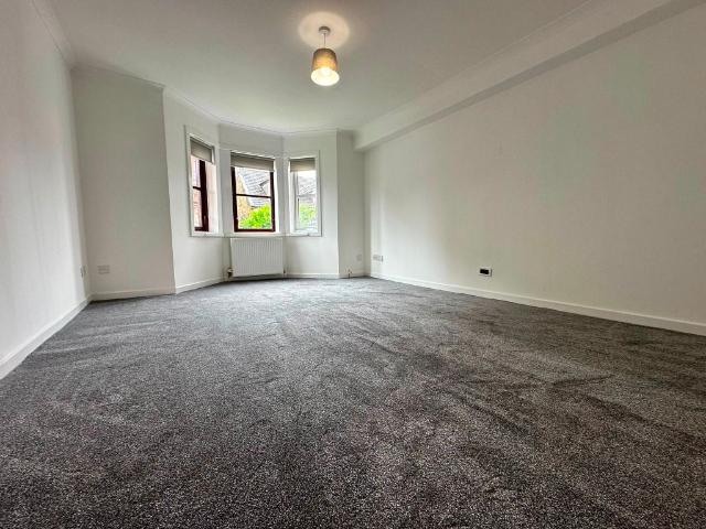 Cogan Place, Barrhead, East Renfrewshire G78, 2 bed flat to rent, £750 pcm | PrimeLocation