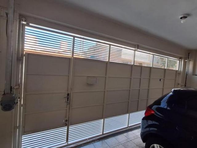 COHAB I Sobradão com 2 moradias. Lindo. Localização show