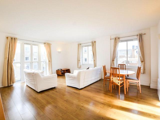 Coke Street, Aldgate, London E1, 2 bed flat to rent, £2,709 pcm | PrimeLocation