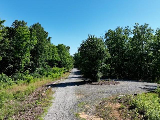 Coker Creek Trl, Tellico Plains, TN 37385