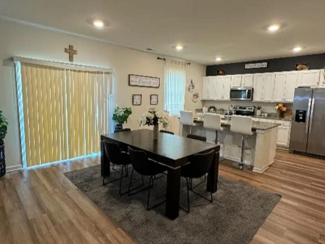 COKERFAM INDEPENDENTLIVING PRIVATE AND SHARED ROOM