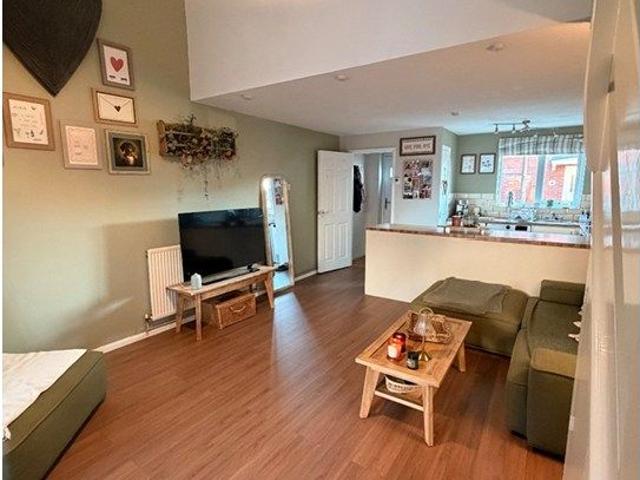 Coltishall Close, Worcester WR5, 1 bed terraced house to rent, £975 pcm | PrimeLocation