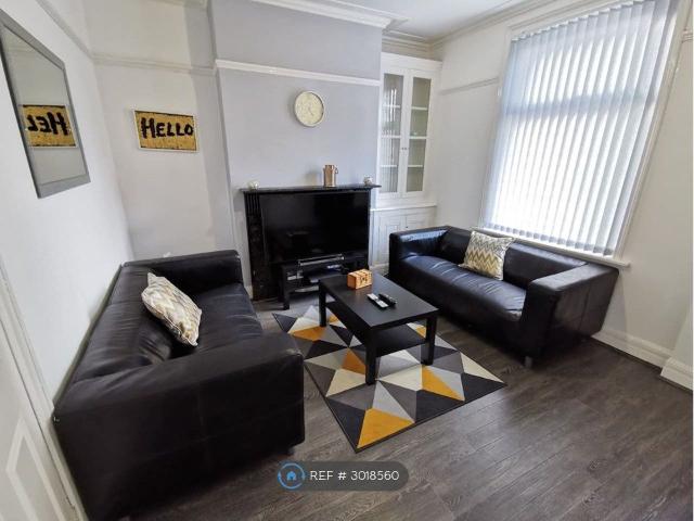 Colton Road, Armley, Leeds LS12, 3 bed terraced house to rent, £1,100 pcm | PrimeLocation