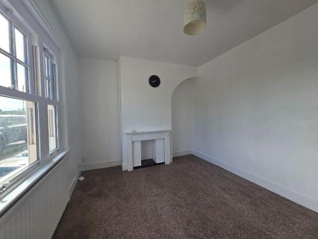 Colton Road, Rugeley WS15, 2 bed property to rent, £900 pcm | PrimeLocation
