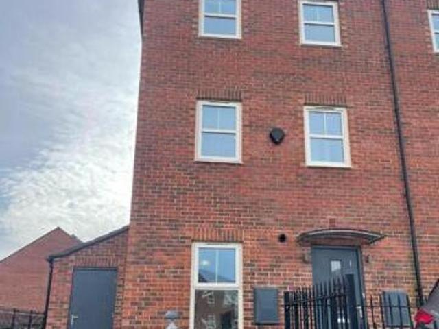 Coltman Way, Leeds, 2 Bedroom Town