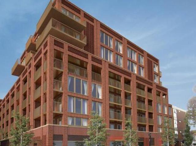 Colts Village Apartments, Castle Street, 3 Bedroom Flat