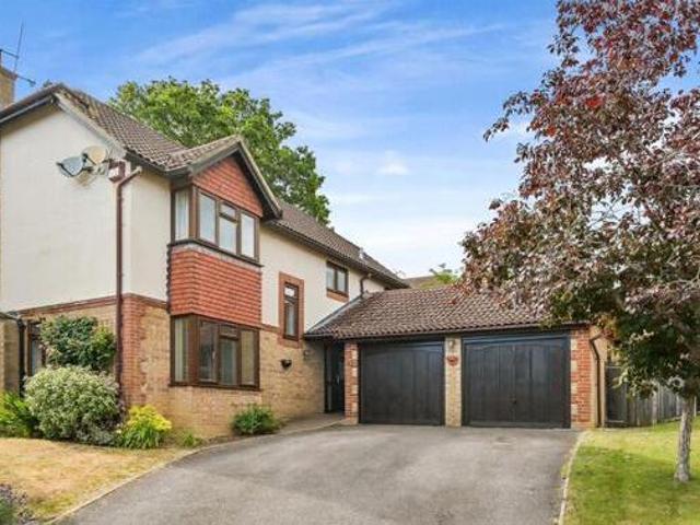 Coltsfoot Walk, Romsey, 5 Bedroom Detached