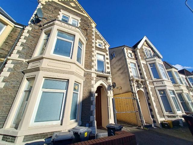 Colum Road, Cardiff CF10, 2 bed flat to rent, £1,100 pcm | PrimeLocation