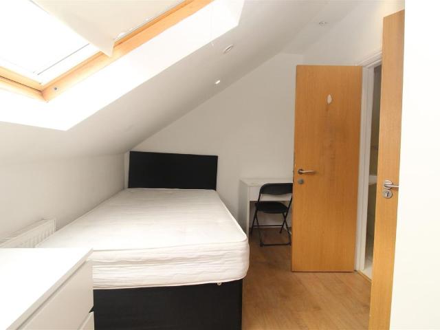 Colum Road, Cathays, Cardiff CF10, Room to rent, £580 pcm | PrimeLocation