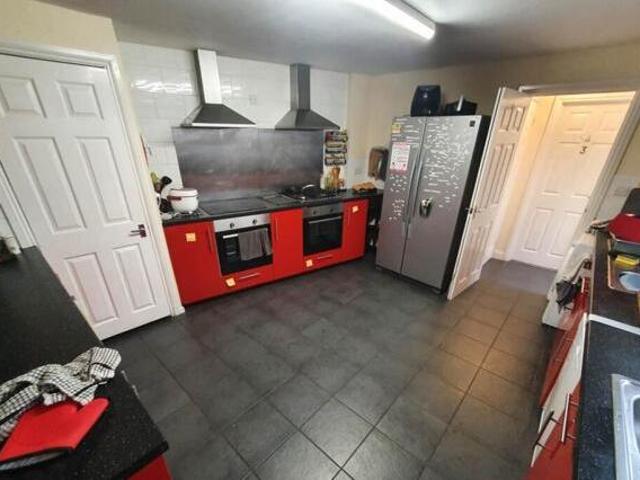 Colum Road rooms, Cathays, 1 Bedroom End