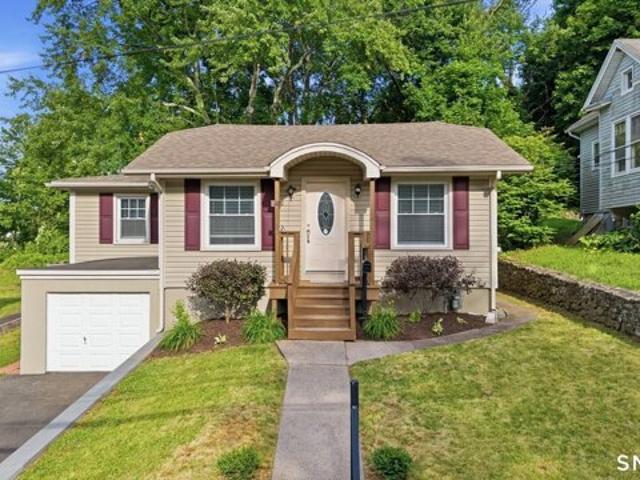 Columbus Ave, Meriden, Home For Sale