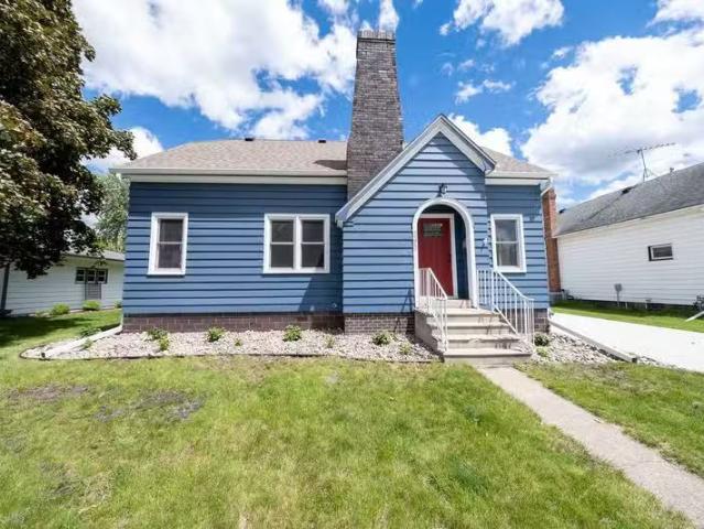 Columbus Avenue North, New Prague 207 PT KZ1 1 207 Columb.