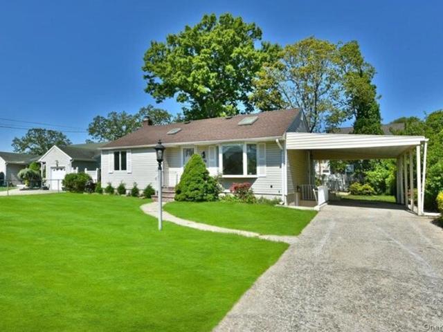 Columbus Blvd, Amityville, Home For Sale