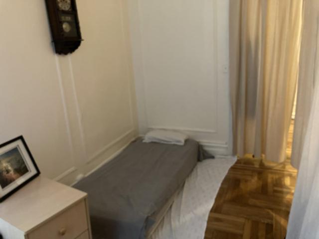 Columbia Uni Bedroom@ Inwood Heights, NY