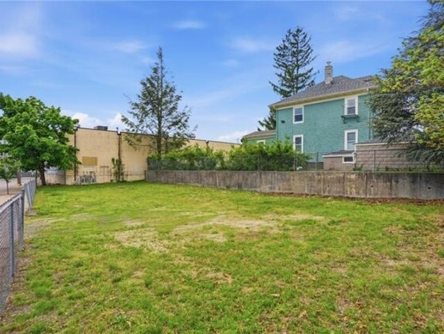 Columbia Ave, Pawtucket, Plot For Sale