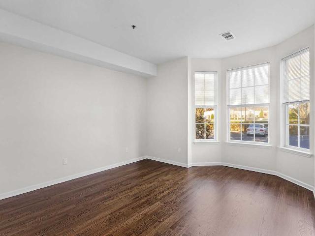 COLUMBIA COURT, LLC 1 Bedroom Apartment for Rent at 50 Maple Avenue, Springfield, NJ 07081