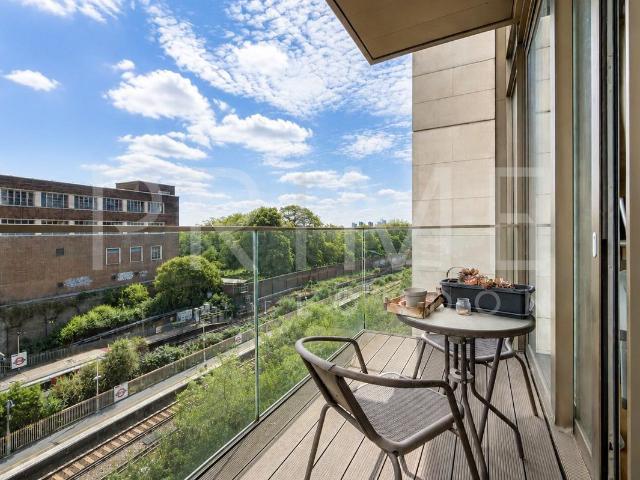 Columbia Gardens, Lillie Square, West Brompton SW6, 3 bed flat to rent, £4,767 pcm | PrimeLocation