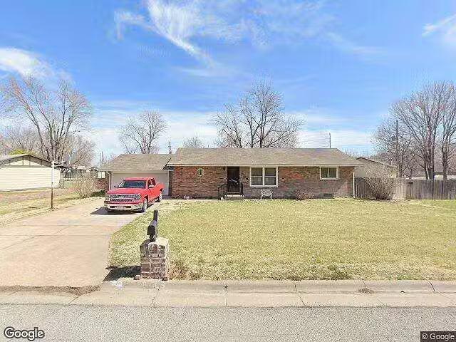 Columbia, HUTCHINSON, KS 67502 617010952