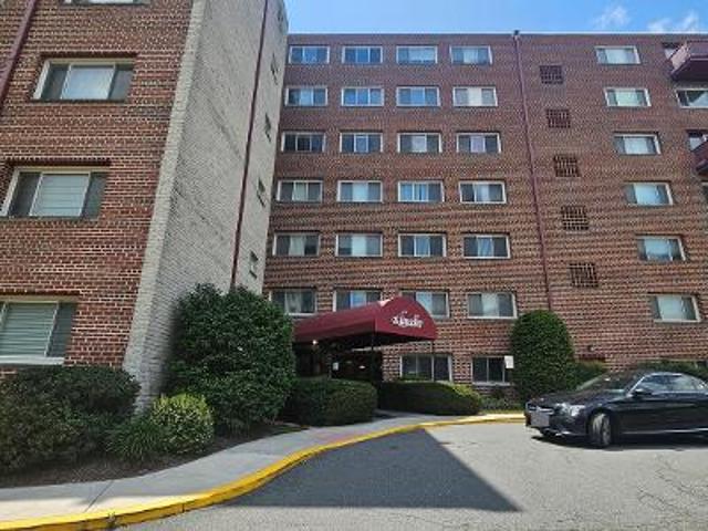 Columbia Pike Apt 409