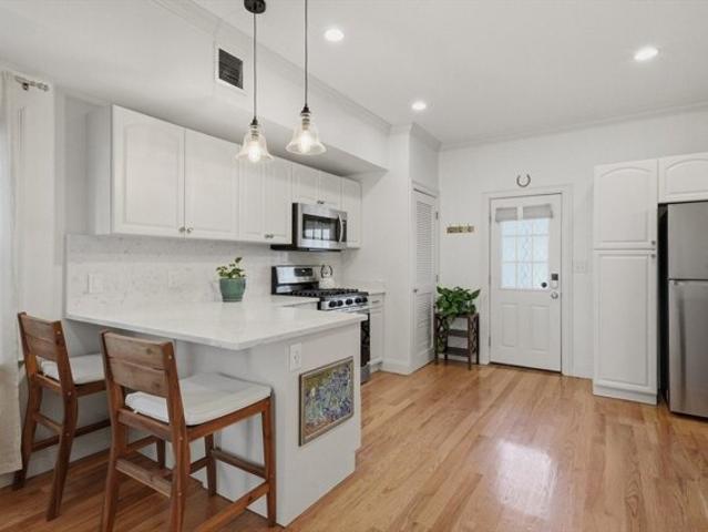 Columbia Rd Apt,wakefield, Condo For Sale
