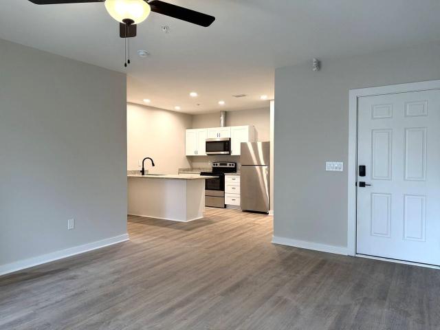 Columbia Rising 3 Bedroom Apartment for Rent at 1300 Johnson Ave, Columbia, SC 29203 Colonial Park