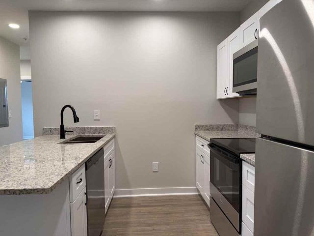 Columbia Rising 3 Bedroom Apartment for Rent at 1300 Johnson Ave, Columbia, SC 29203 Colonial Park