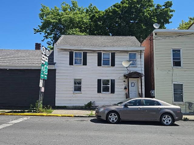 Columbia St
