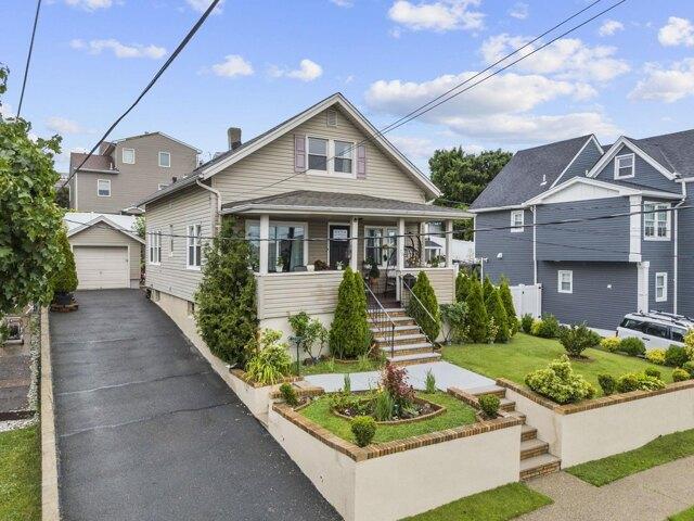 Columbia St, Wood Ridge, Home For Sale