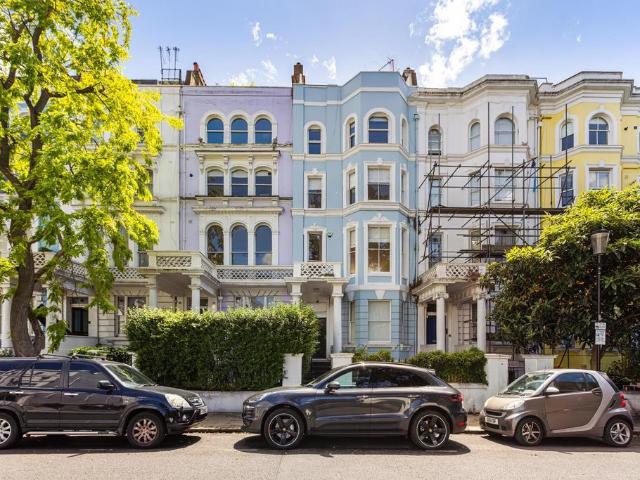 Colville Terrace, London W11 3 bed maisonette to rent £8,667 pcm £2,000 pw