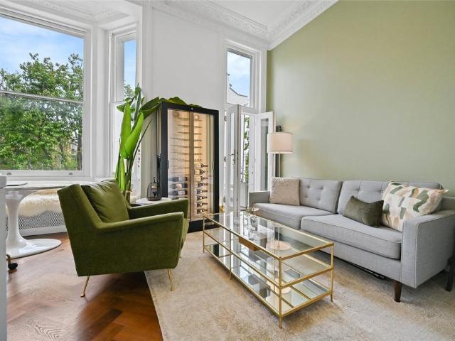 Colville Terrace, London, W11 1 bed apartment to rent £3,683 pcm £850 pw