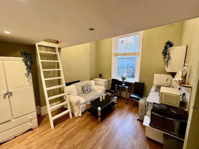 Colville Terrace, London W11, 1 bed flat to rent, £1,150 pcm | PrimeLocation