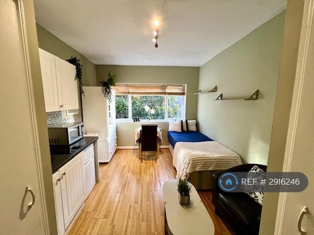 Colville Terrace, London, W11 Studio to rent £1,050 pcm £242 pw